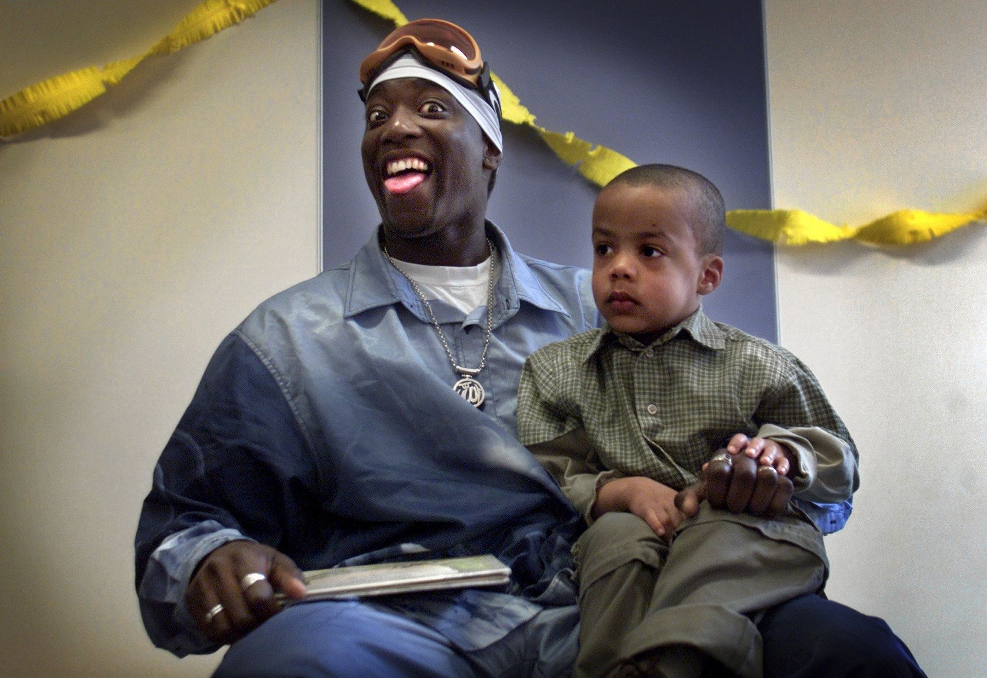 Def Rhymz, de melige rapper met de skibril, was een vrij verlegen ...