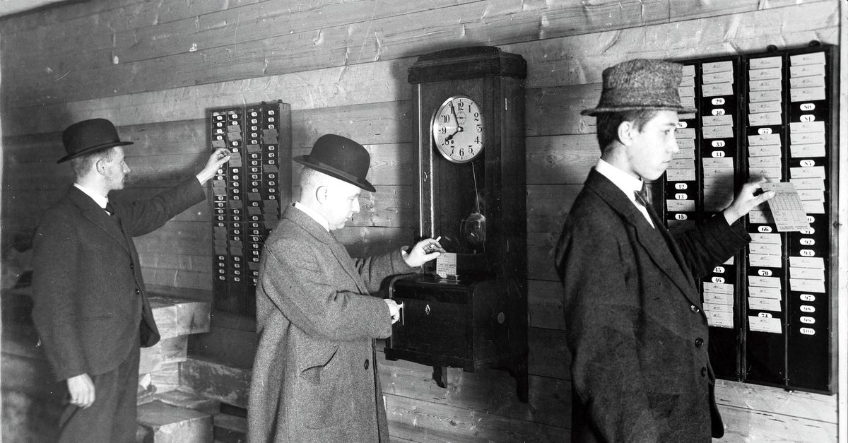 Maakt de prikklok zijn rentree? - NRC