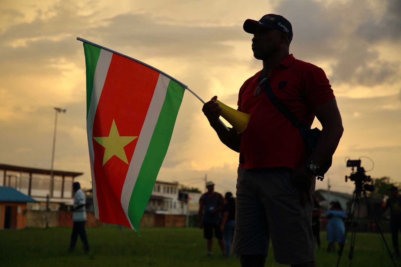 Surinaamse regering schort omstreden grondproject op, protestbeweging ...