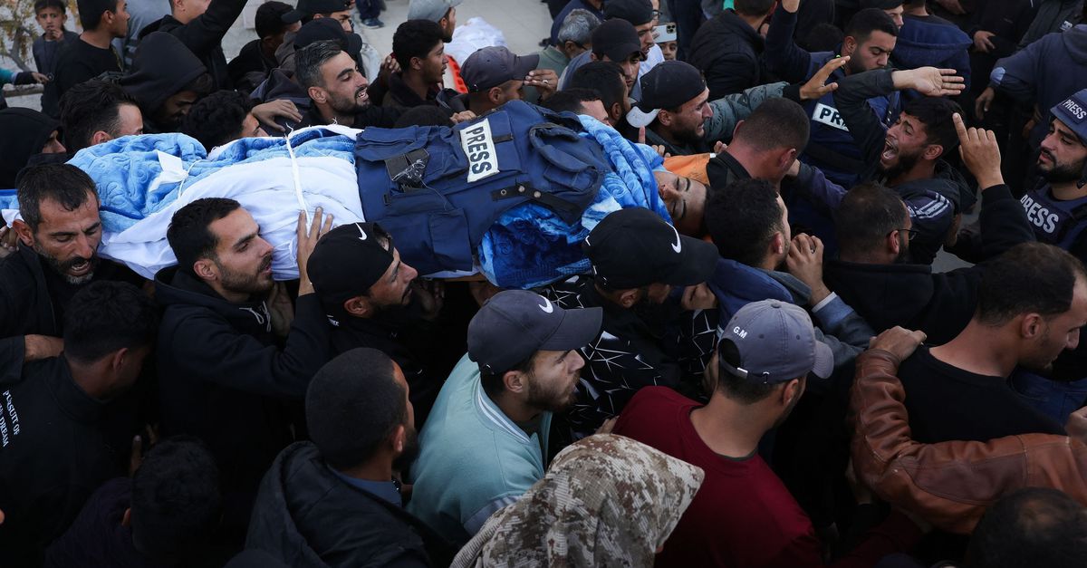 Bekende Al Jazeera-journalist Hossam Shabat gedood door Israëlische ...