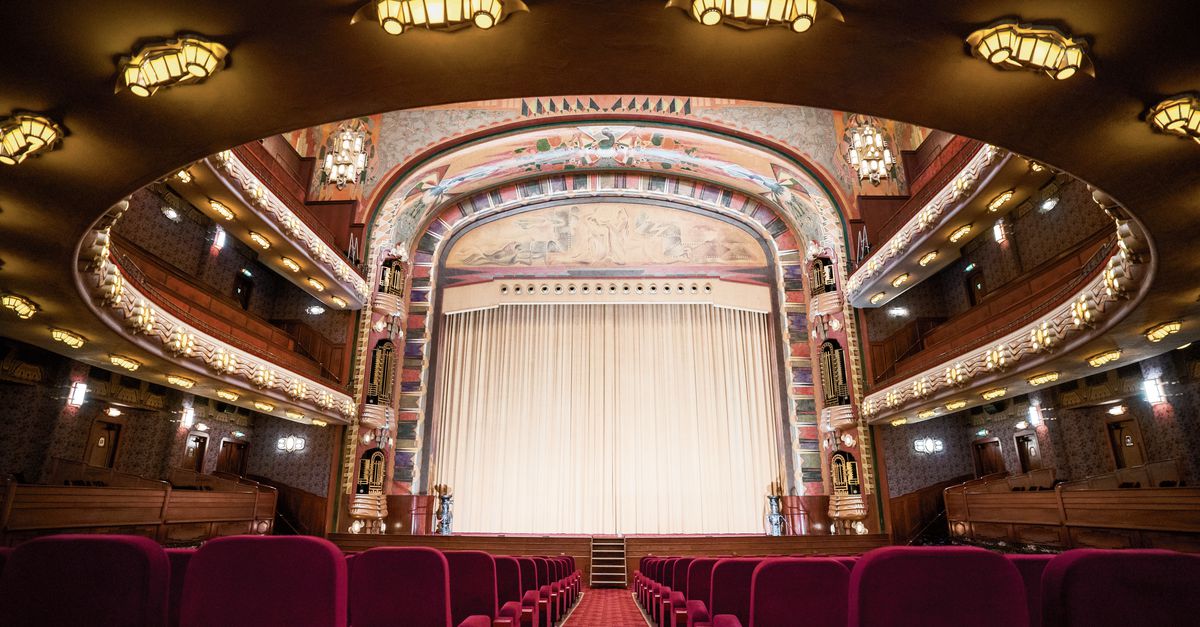 Tuschinski’s Amsterdamse theater bleef als enige overeind - en is nu ...