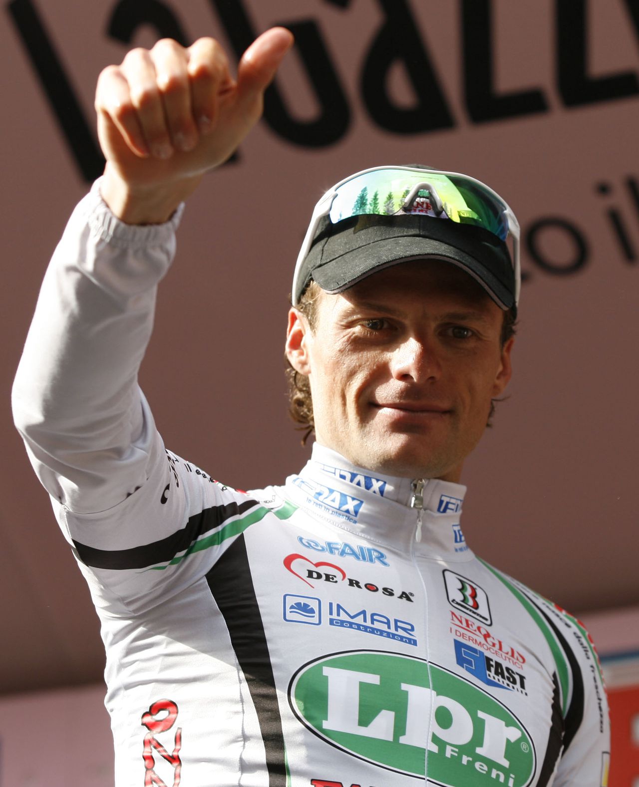 Wielerploeg van Di Luca geeft de Giro kleur - NRC