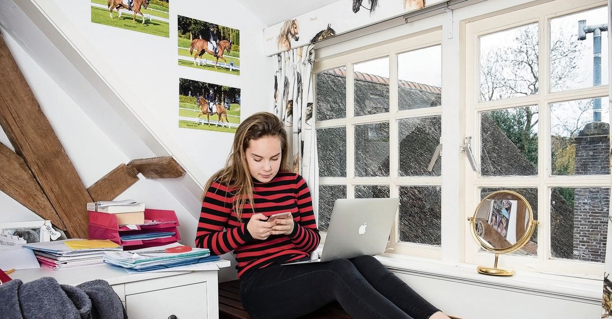 Hoe Behoed Je Je Kind Voor Sexting En Cyberpesten Nrc 7870