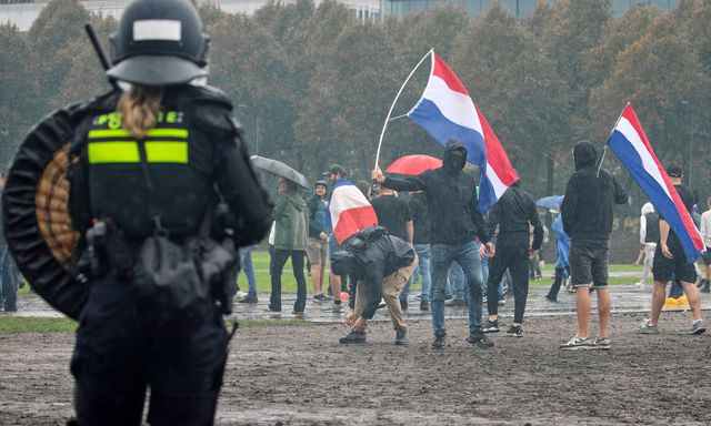 Mark Lievisse Adriaanse - NRC