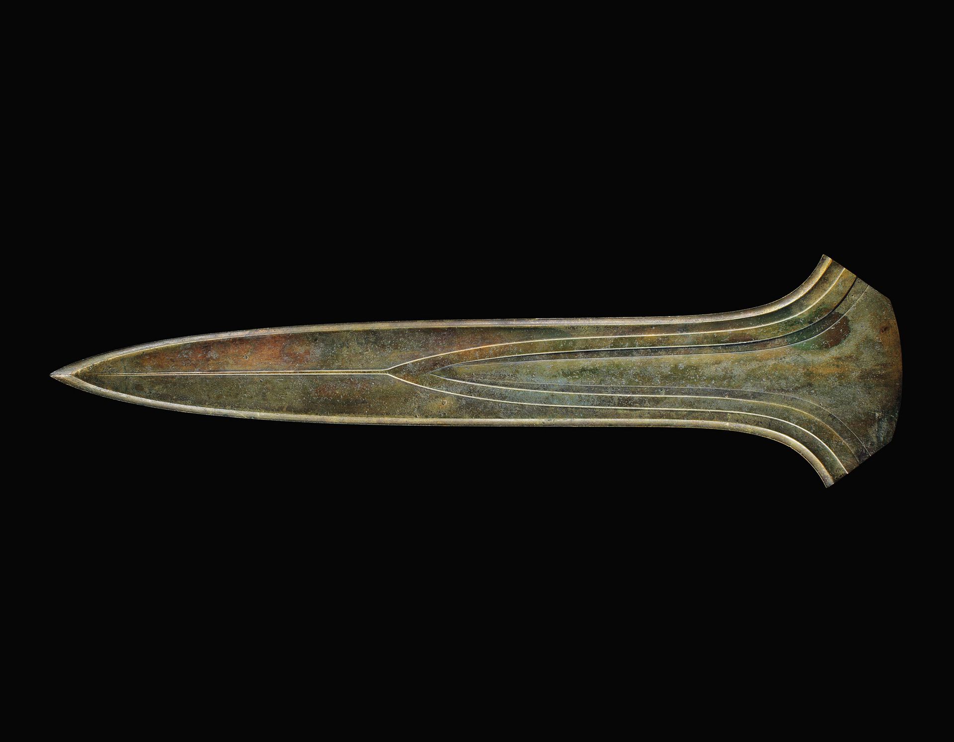 Bijzonder ritueel zwaard uit Bronstijd komt eindelijk in handen van ...