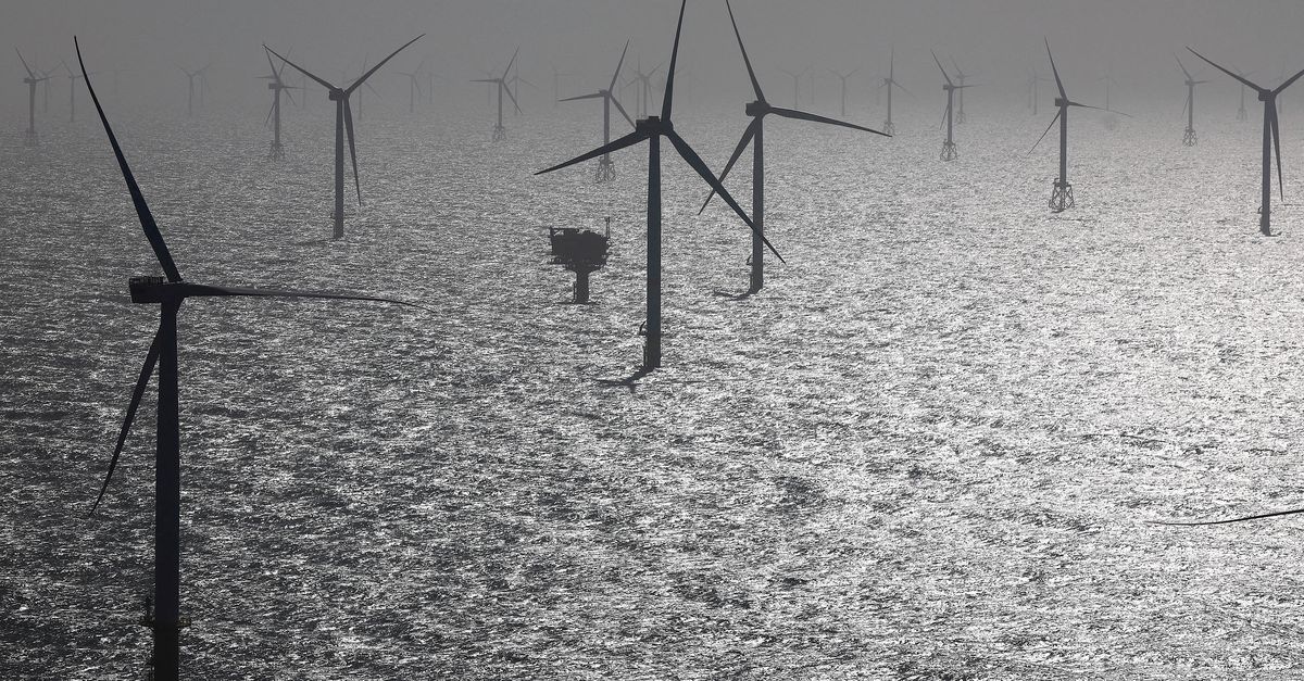 Shell staakt investeringen in nieuwe windparken op zee - NRC