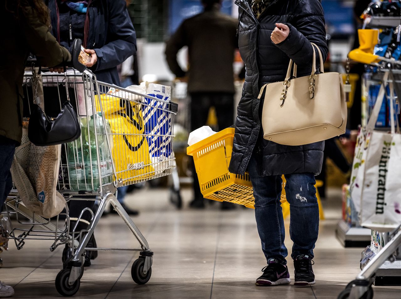 CBS: inflatie in juni iets afgenomen, maar boodschappen nog steeds duur ...