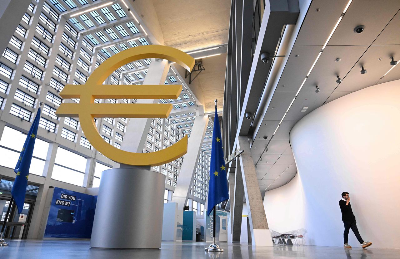 ECB verlaagt Europese rente voor vijfde maal op rij - NRC