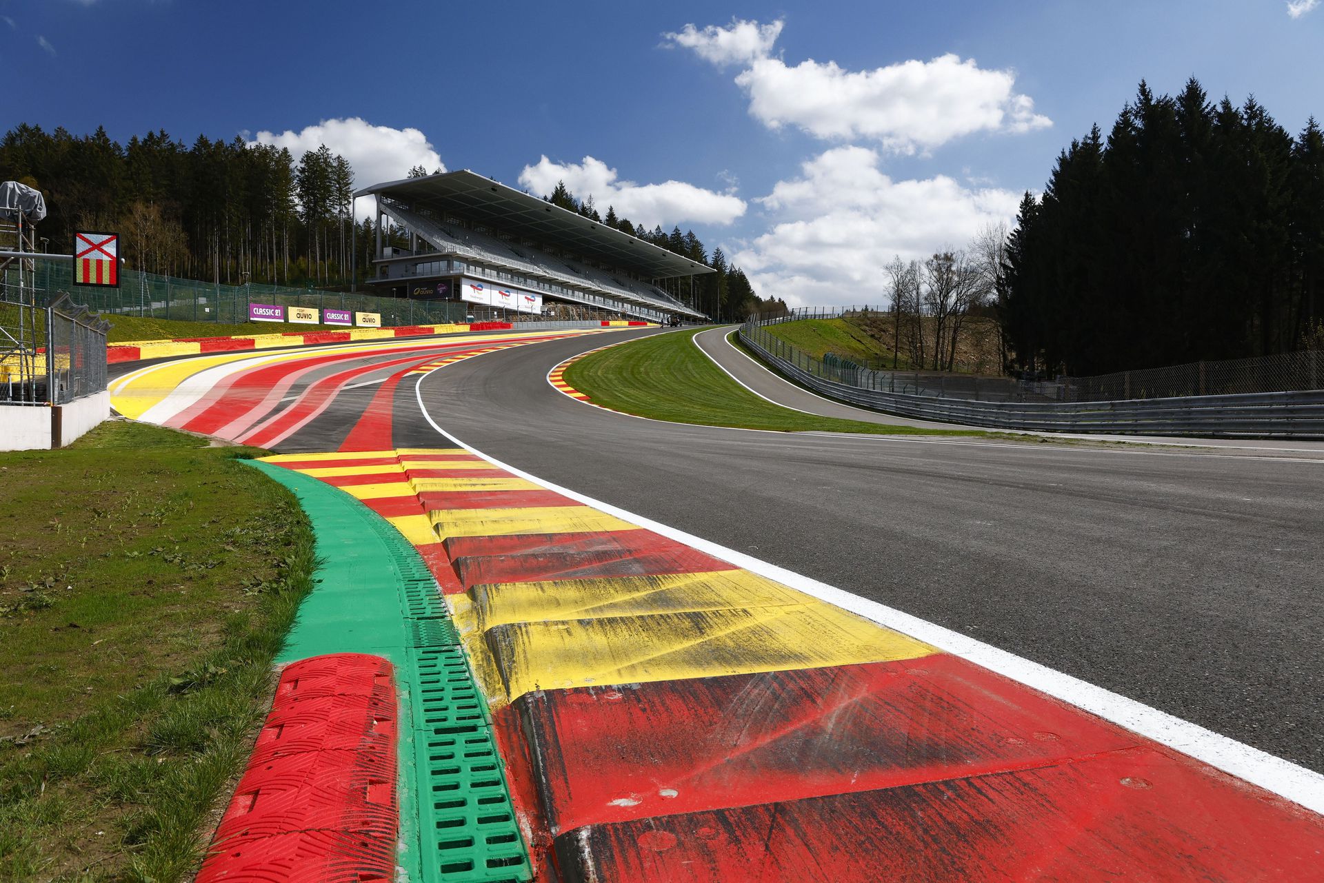 Eau Rouge was niet de enige factor bij dodelijke crash van Dilano van ...