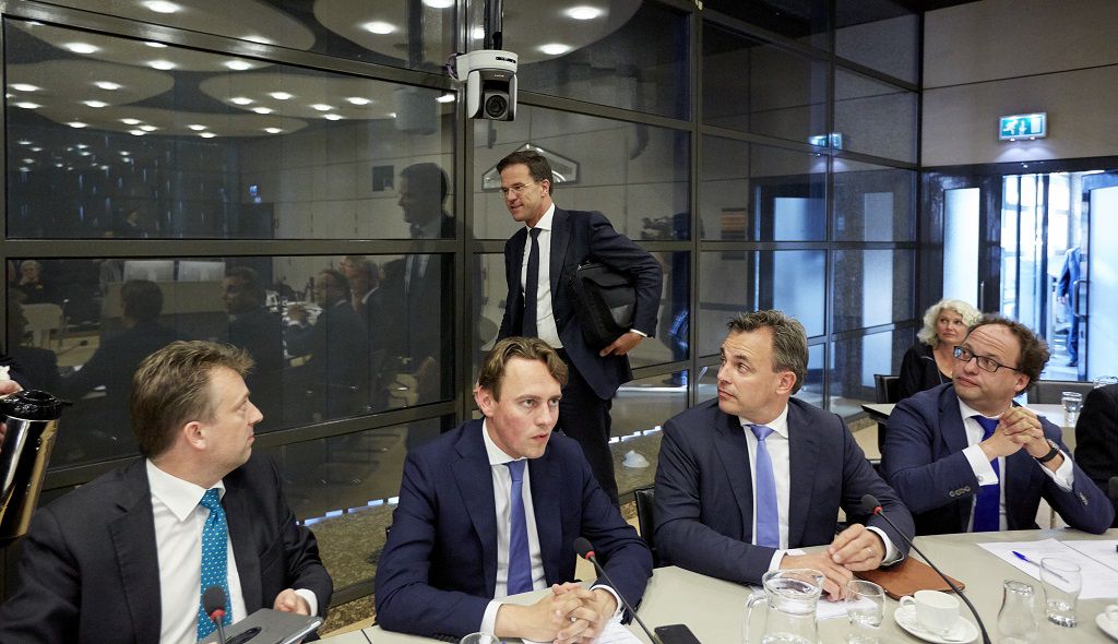 Vertraging voor mini-enqûete Panama Papers - NRC