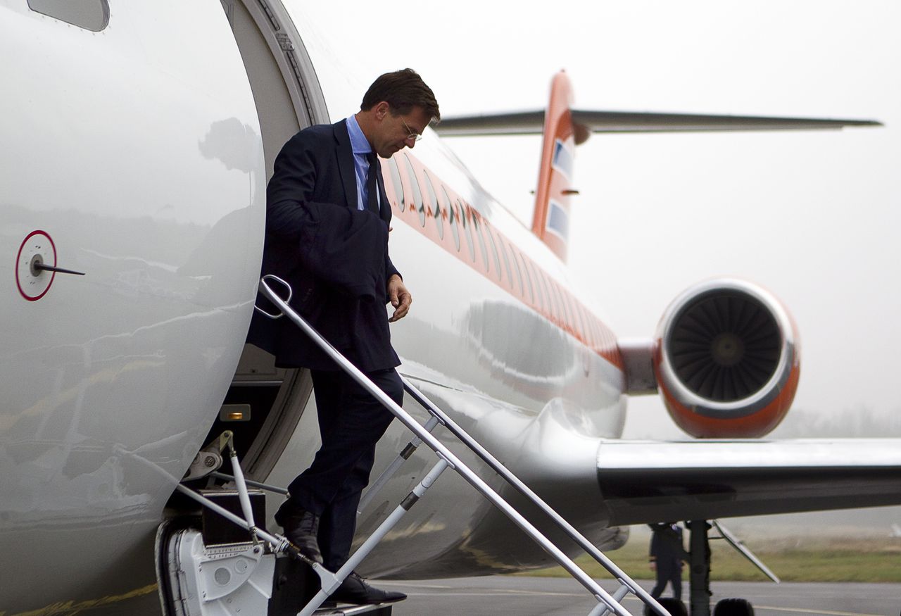 Rutte vliegt tijdens Azië-reis met enorme omweg naar Indonesië - NRC