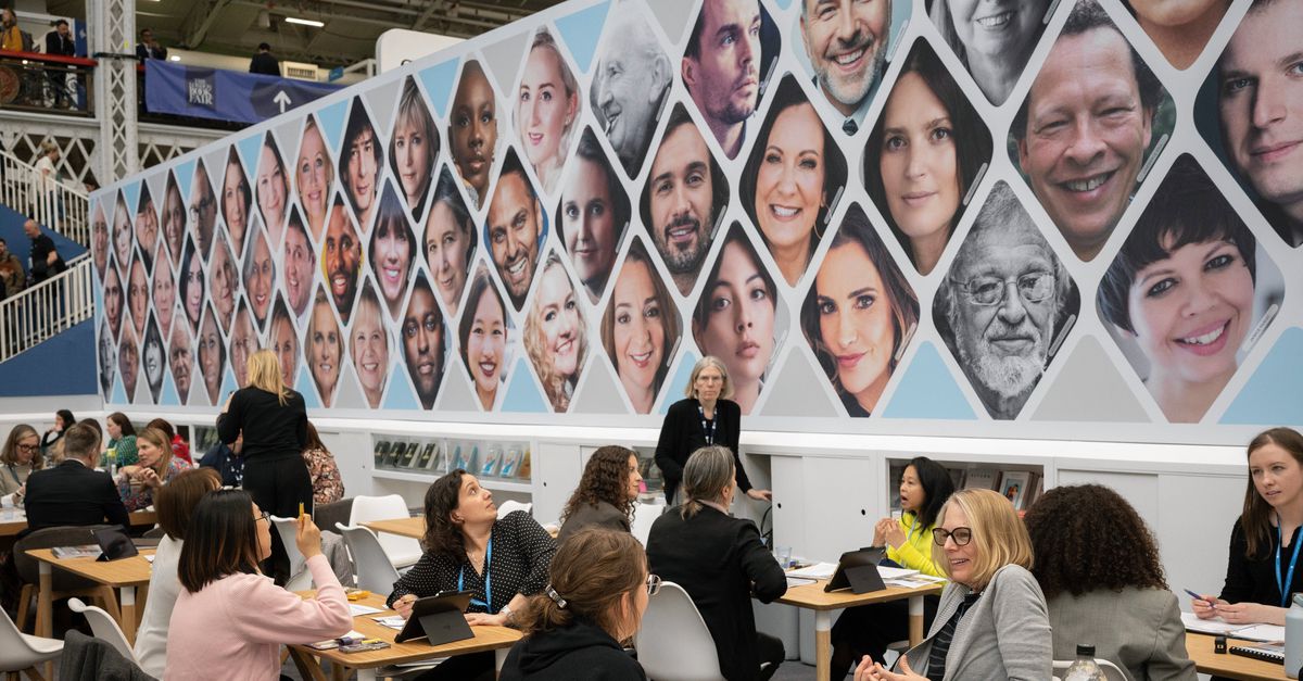 Inflatie, AI en inclusiviteit domineren London Book Fair - NRC