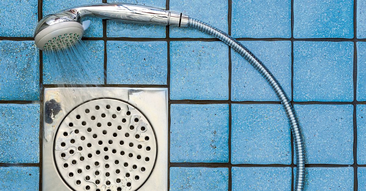 Opinie | Water besparen? Korter douchen helpt niet - NRC