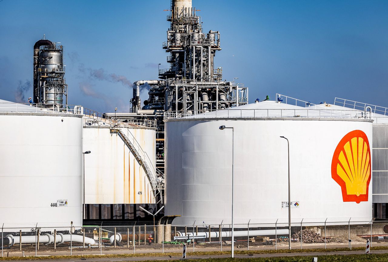 Shell trekt zich alsnog volledig terug uit Rusland - NRC
