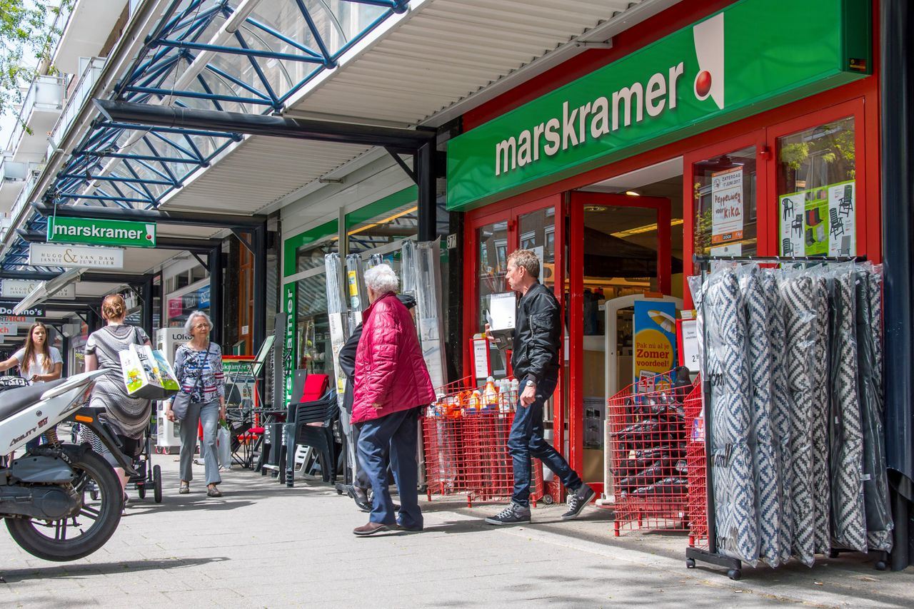 Winkeliers De Marskramer zonder spullen, nieuwe eigenaar levert niet - NRC