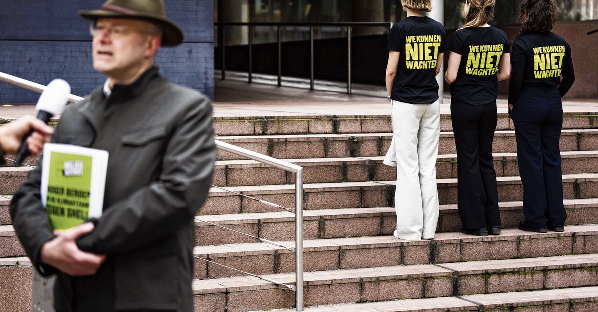 Is het wel aan de rechter om Shell vermindering van zijn uitstoot op te ...