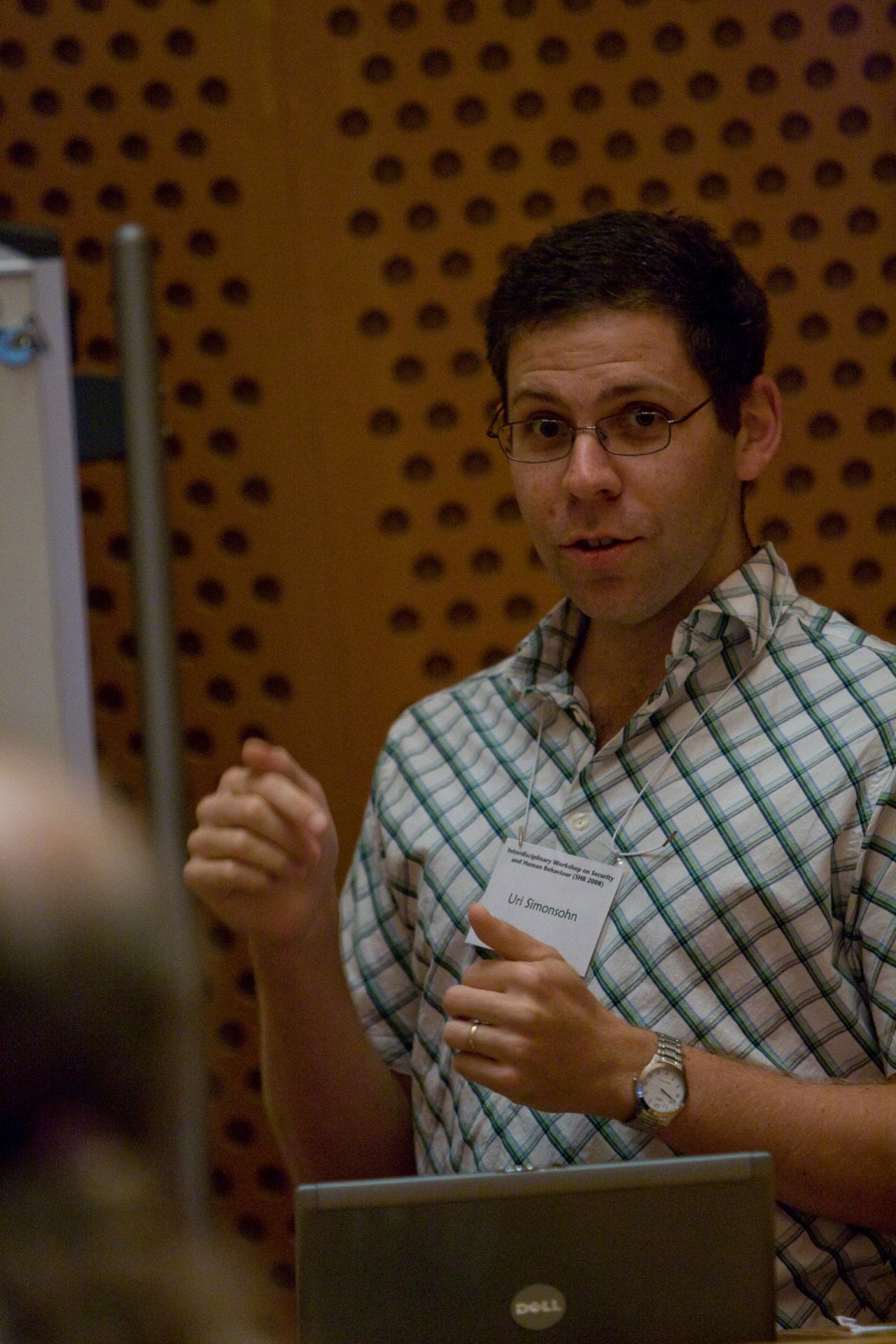 Buitenstaander als klokkenluider bij datafraude - NRC