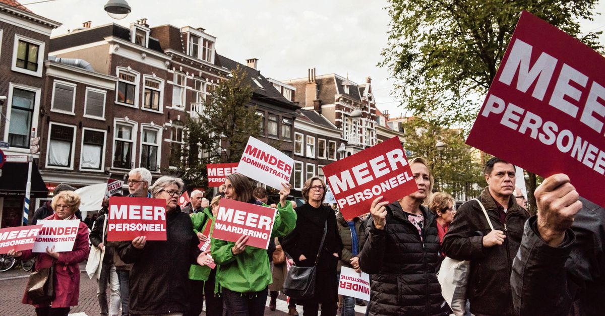 Stille protestmars - NRC