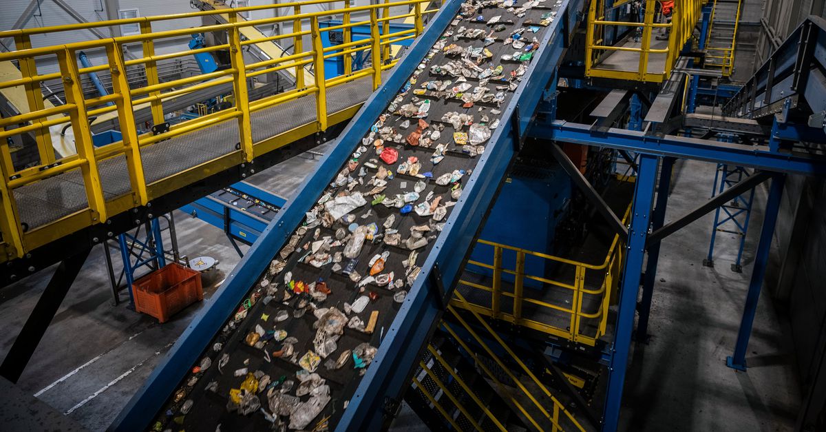 Het nieuwe oude plastic komt straks uit Geleen - NRC