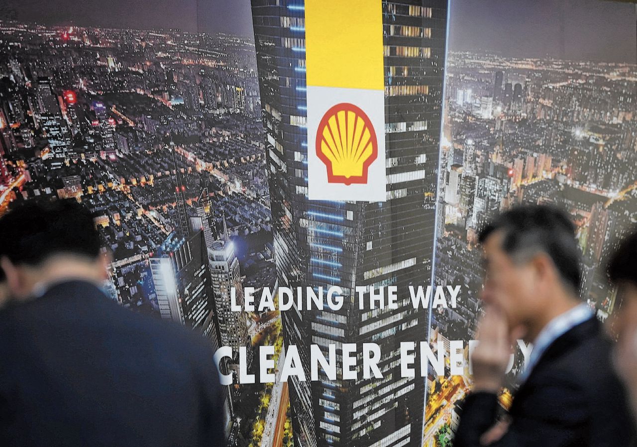 Shell-topman Van Beurden: ‘Uit ‘Parijs’ stappen is slecht voor ...