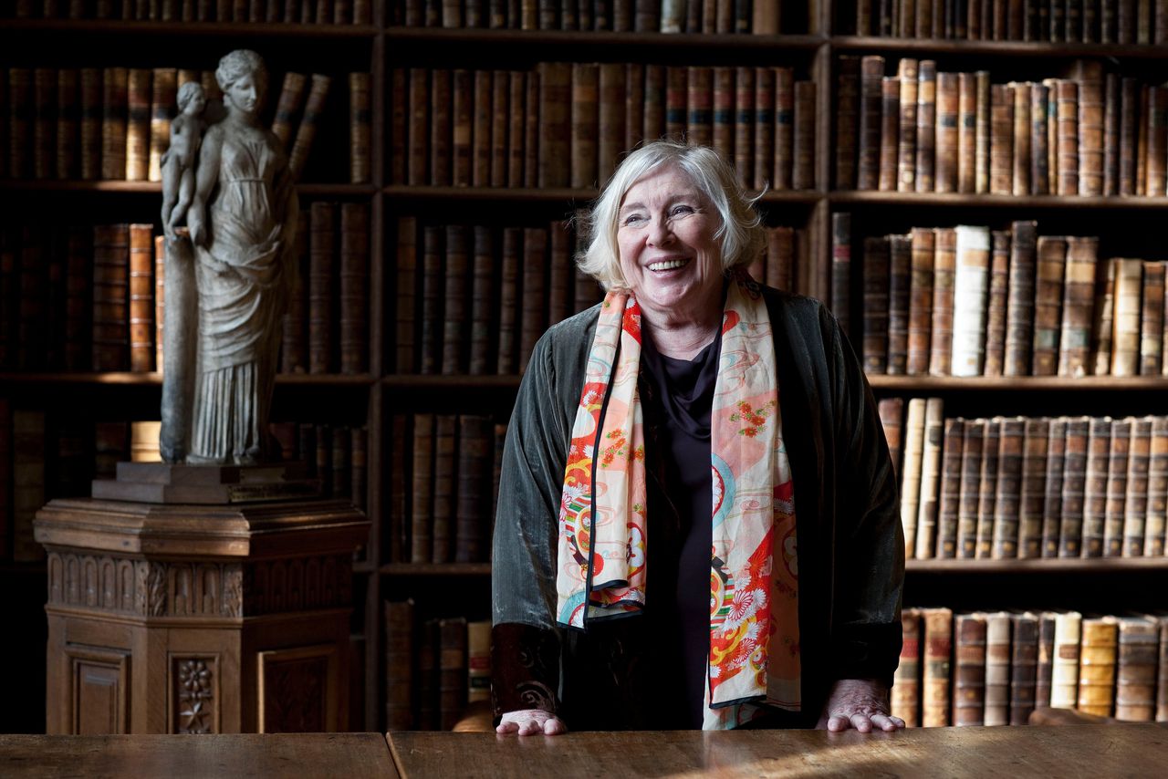 Auteur Fay Weldon schuwde mannen en publiciteit niet - NRC