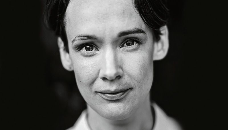 Schrijver Anne van Veen: ‘Ik wil graag meedenken over cultuur’ - NRC