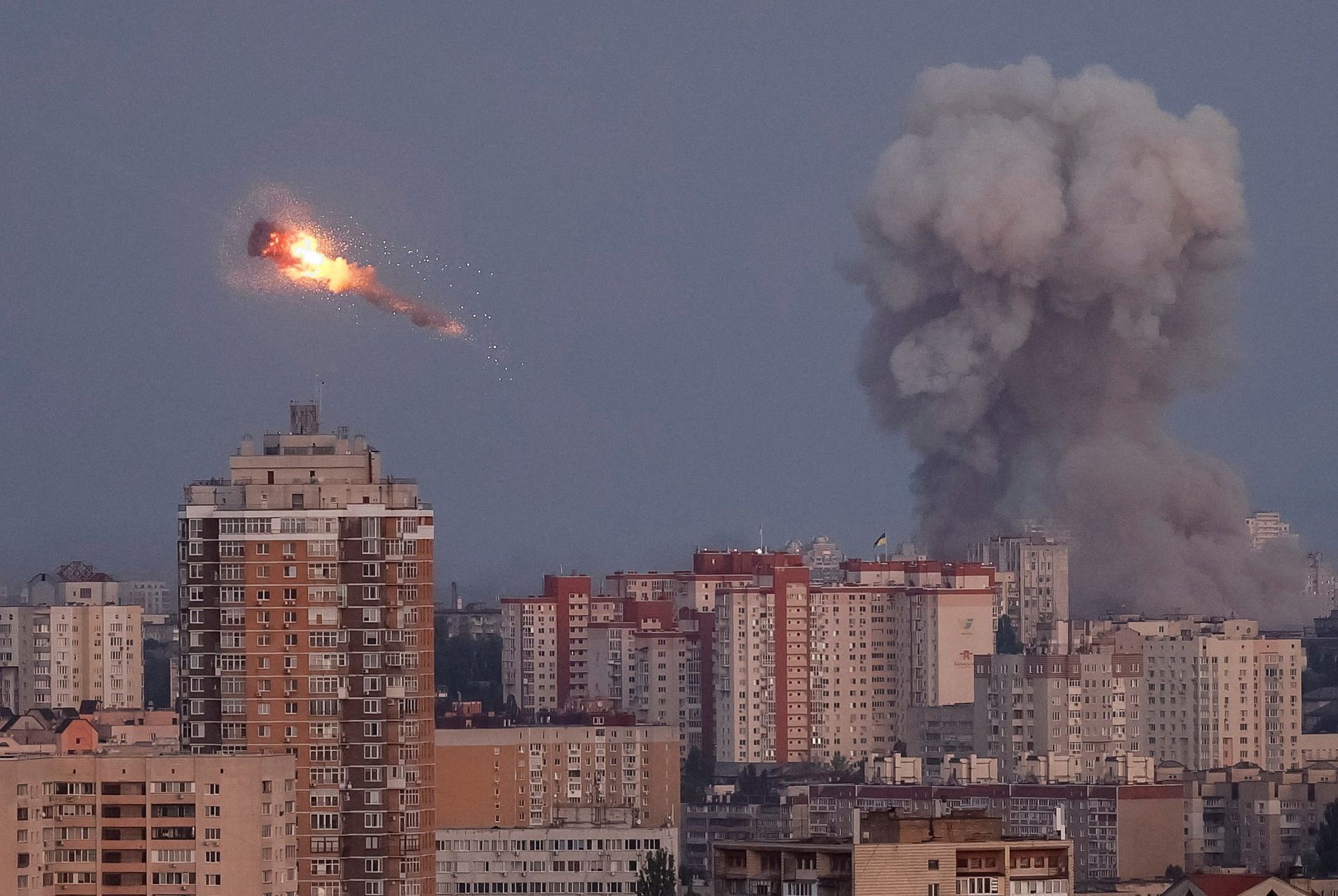 Russische aanval op regeringsgebouw in Kyiv markeert nieuwe escalatie ...