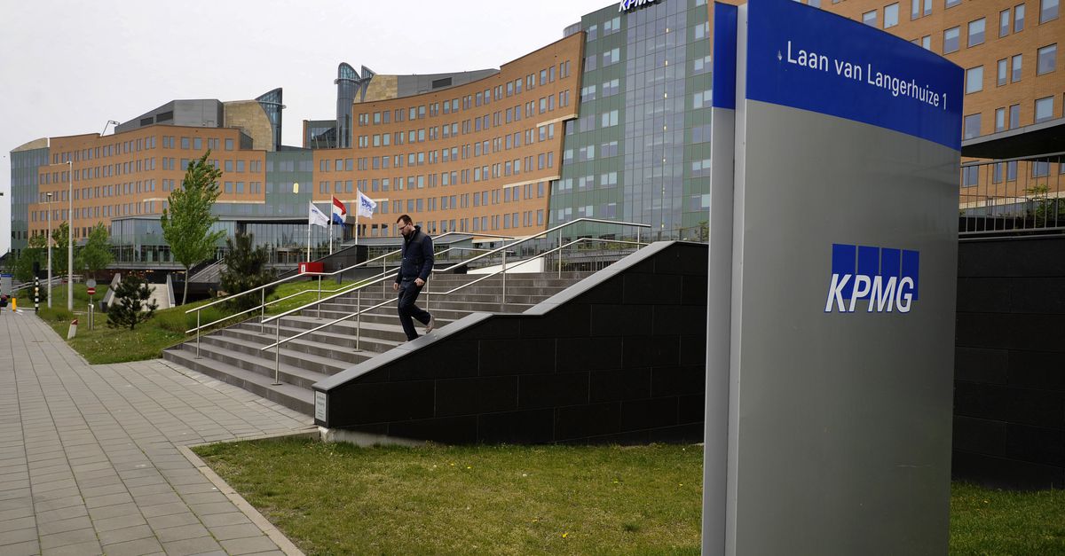 Hoe KPMG het vertrek van een bestuurslid wegpoetste - NRC