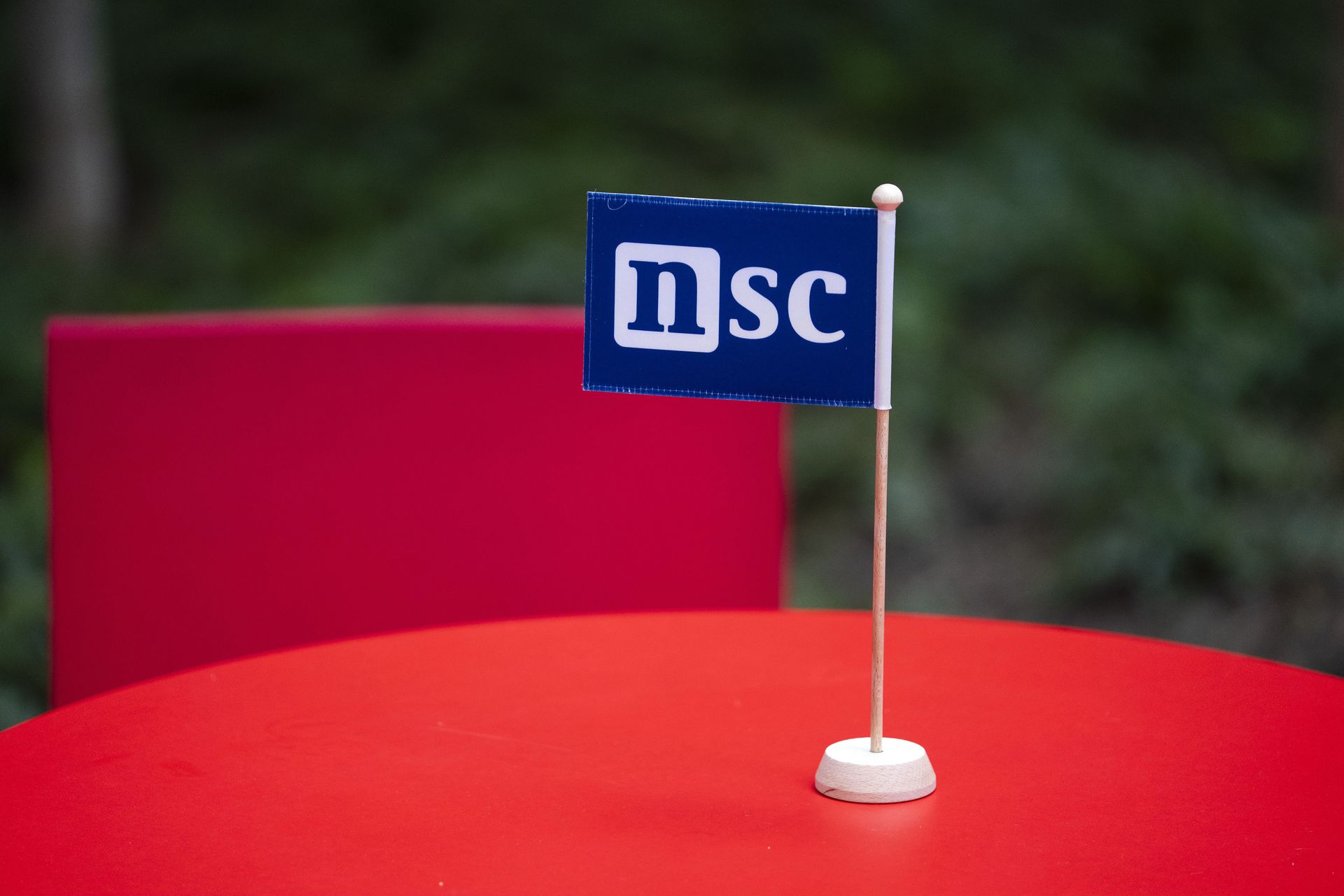 De NSC-lijsttrekkersverkiezing tussen Van Hijum en Boomsma heeft alles ...