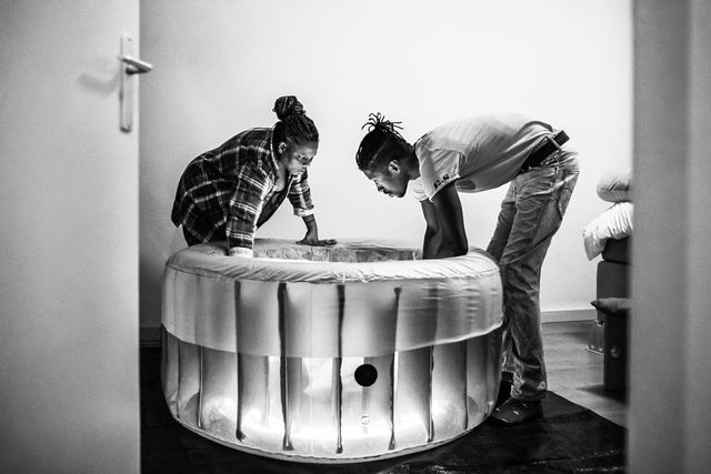 Bevallen in bad steeds populairder: ‘Bij deze bevalling had ík de ...