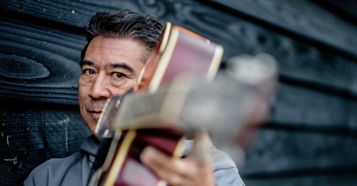 Marcel Fisser: ‘Altijd de gitarist: maar ik ben veel méér dan dat’ - NRC