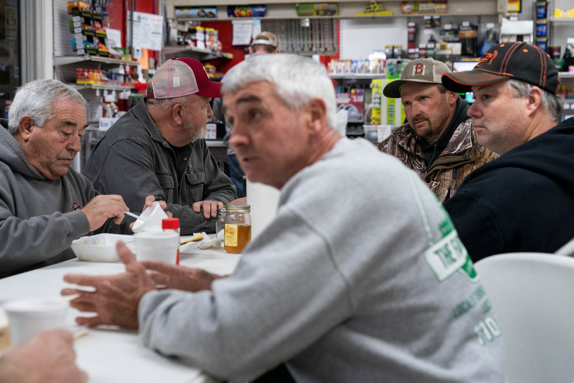 Donald Trump blijft zijn partij domineren, maar kan zij met hem nog wel ...