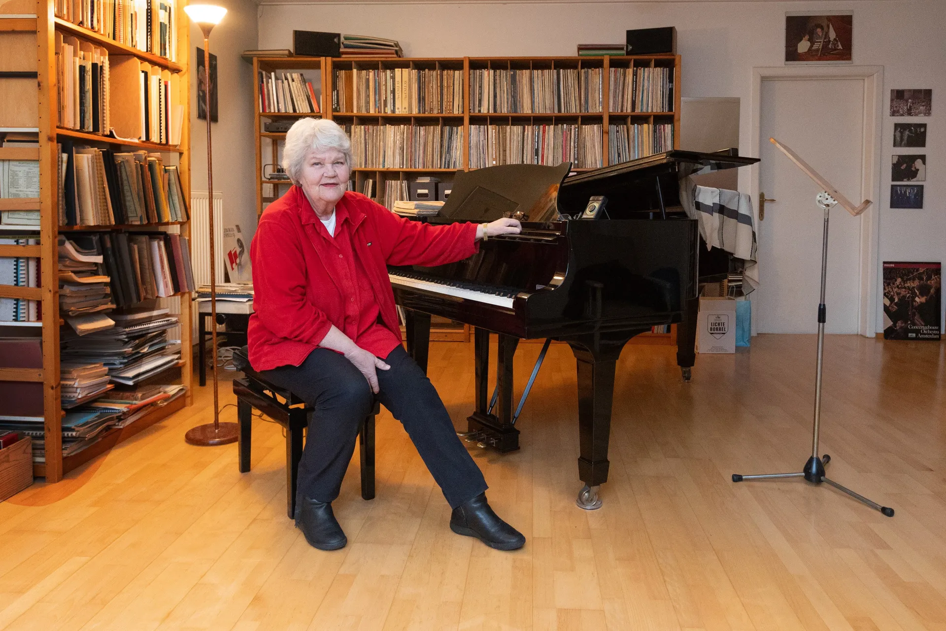 Welke ervaringen deelt mezzosopraan Jard van Nes (75) met haar ...