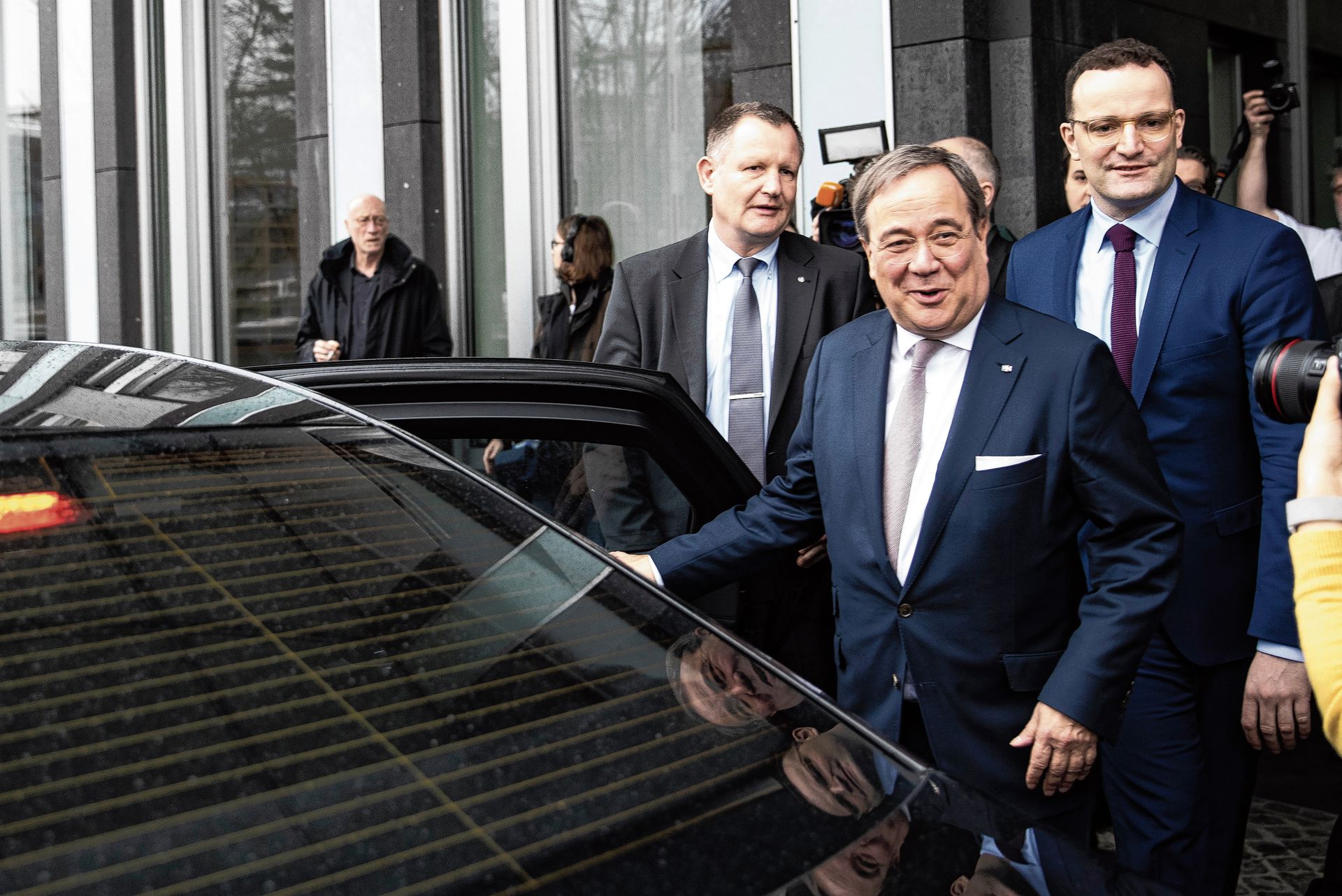 ‘Noodplan EU helpt ook onze eigen economie’ - NRC