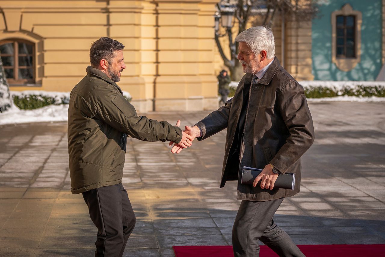 Zelensky: Oekraïne raakte door voorraad raketten heen, meer wapens van ...
