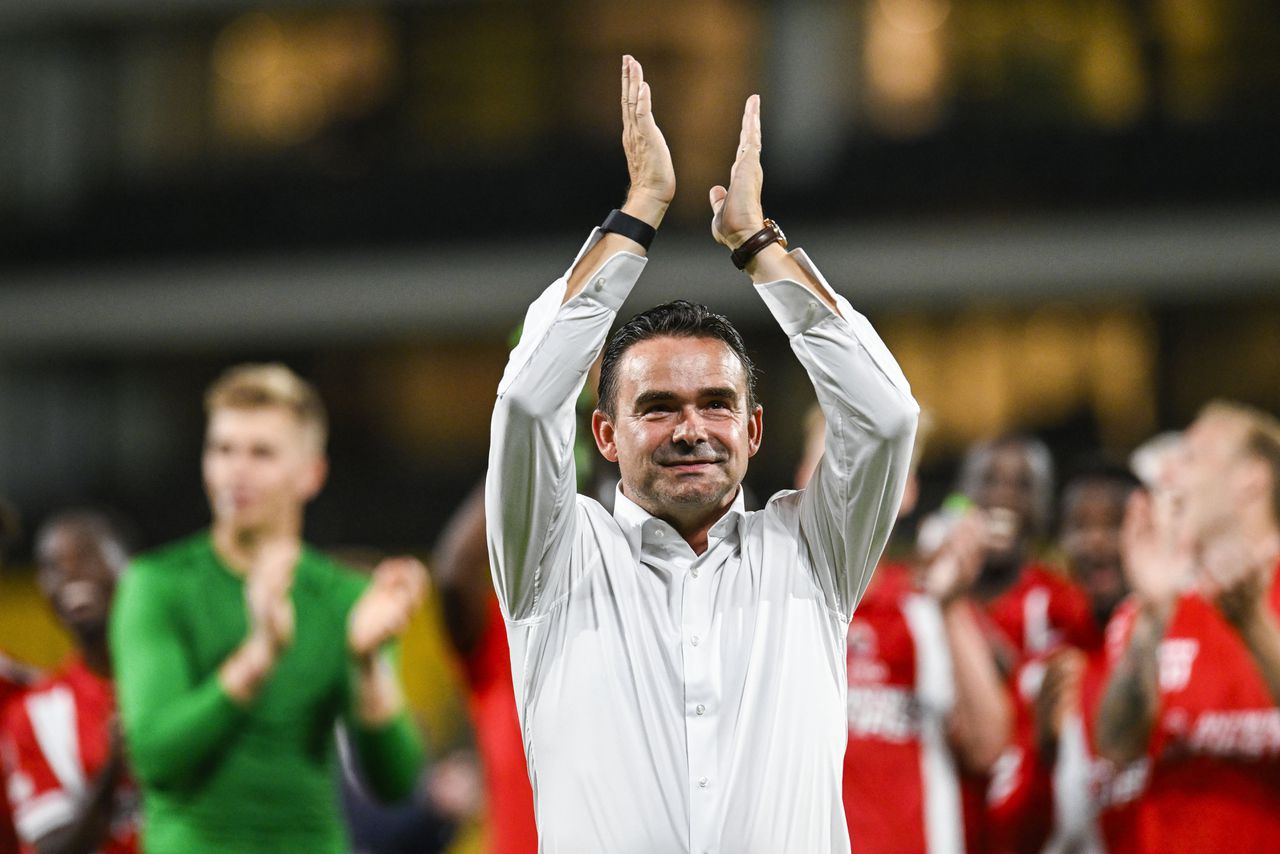 FIFA: schorsing Marc Overmars wordt wereldwijd doorgevoerd - NRC