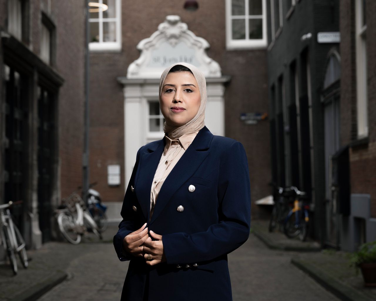 Palestijnse journalist Amal Helles vluchtte naar Nederland: ‘Ik moest ...