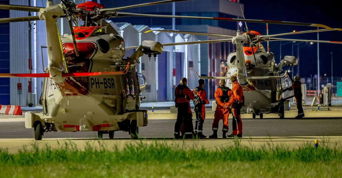 Redding met helikopters duurde lang: van Den Helder via Rotterdam naar ...