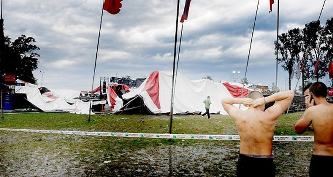 Doden op Pukkelpop door noodweer - NRC