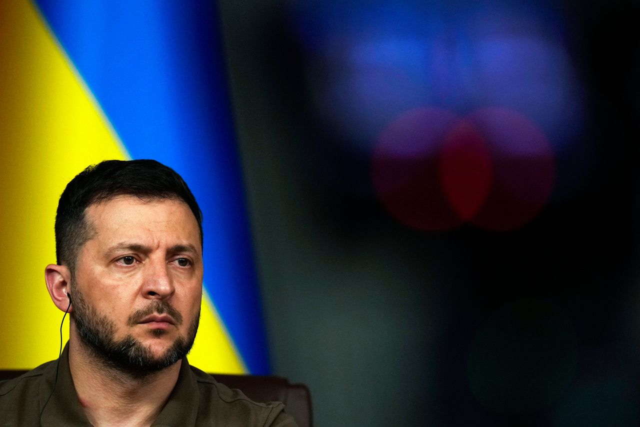 Zelensky haalt uit naar NAVO-bondgenoten vanwege ‘besluiteloosheid ...