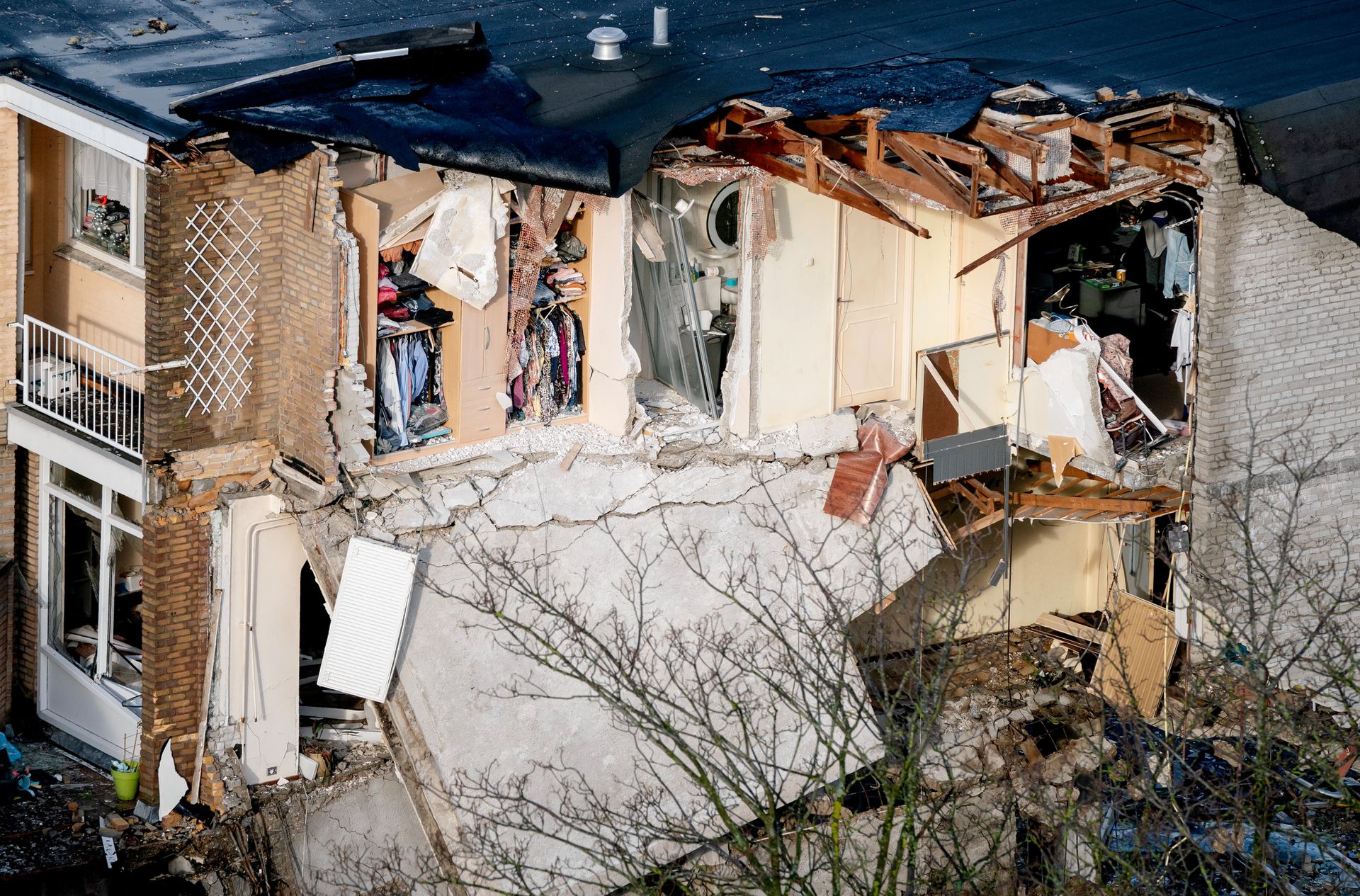 Politie: bruidsmodezaak was mogelijk doelwit van dodelijke explosie ...