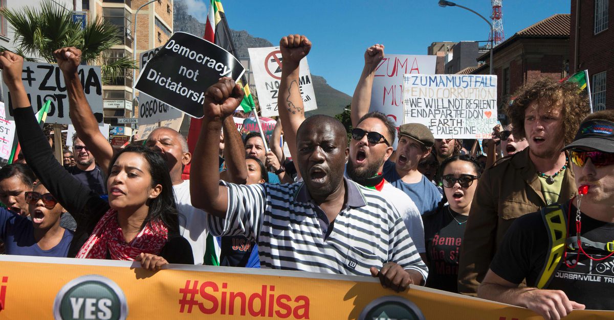 Protesten in Zuid-Afrika tegen president Zuma - NRC