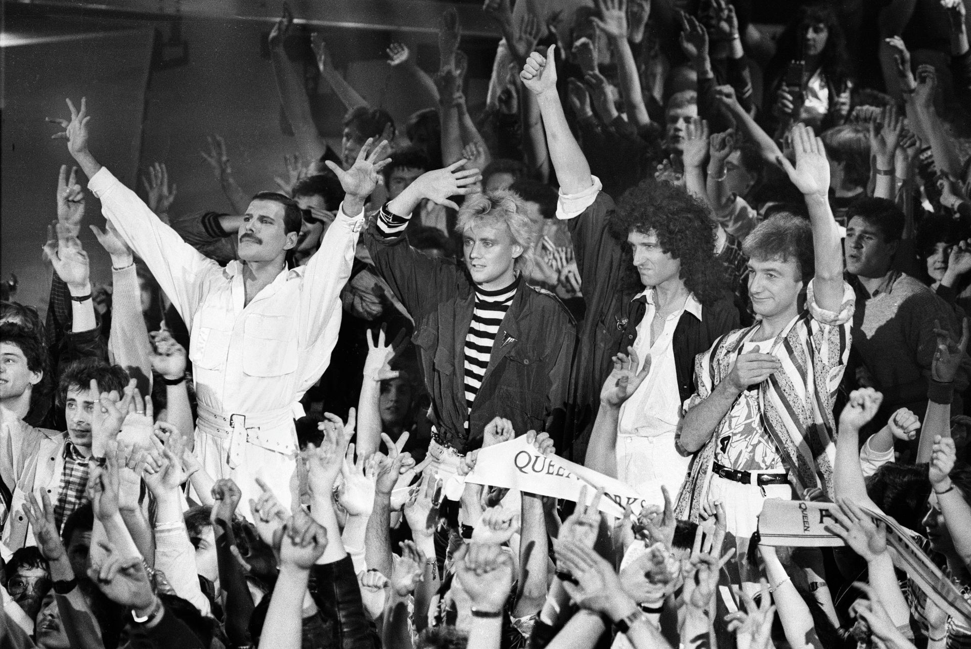 Peter R. de Vries’ favoriete nummer op drie in Top 2000, Queen weer ...