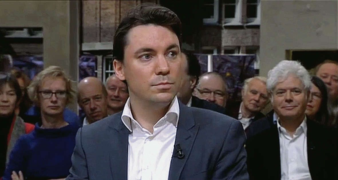 Wie wat van AIVD en MIVD weet mag er niet over praten - NRC