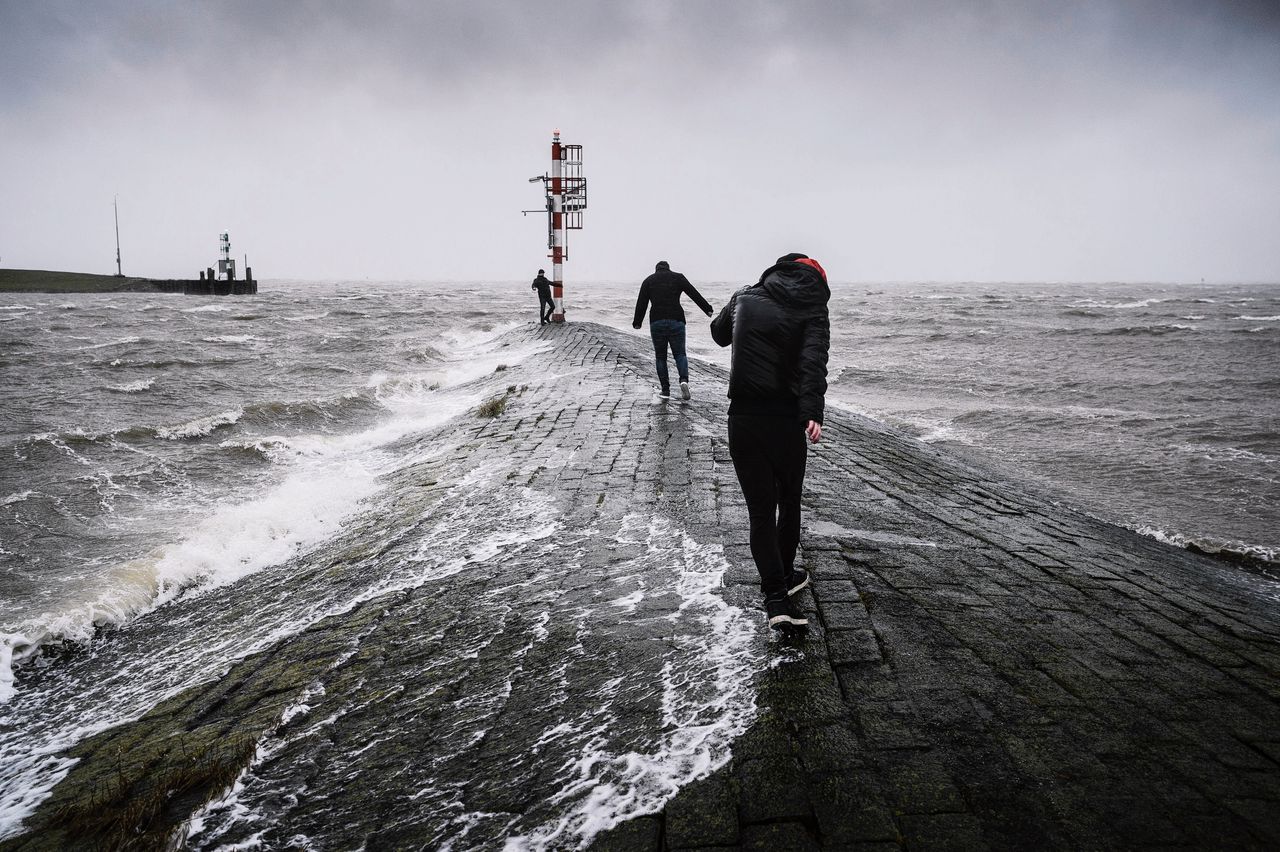 ‘We doen ons best het water te verbannen’ - NRC