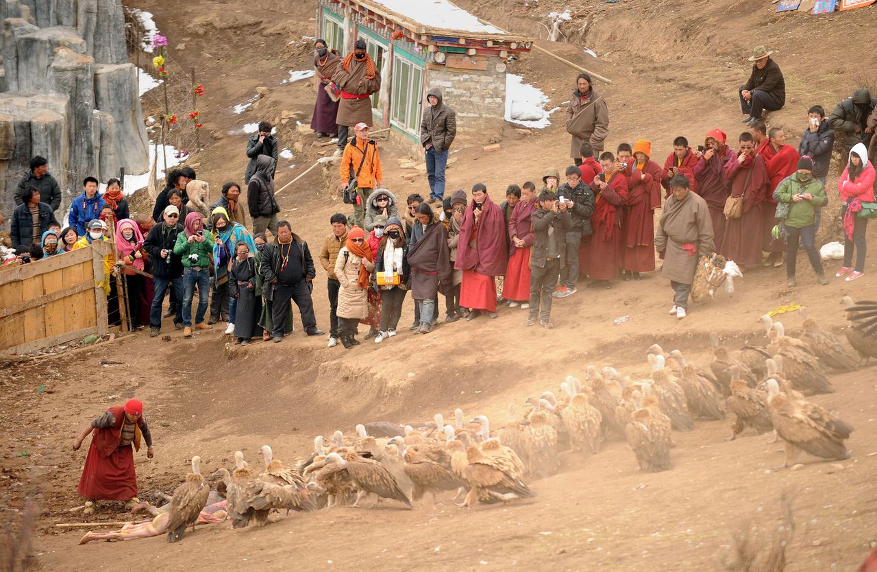 Begrafenis in Tibet - NRC
