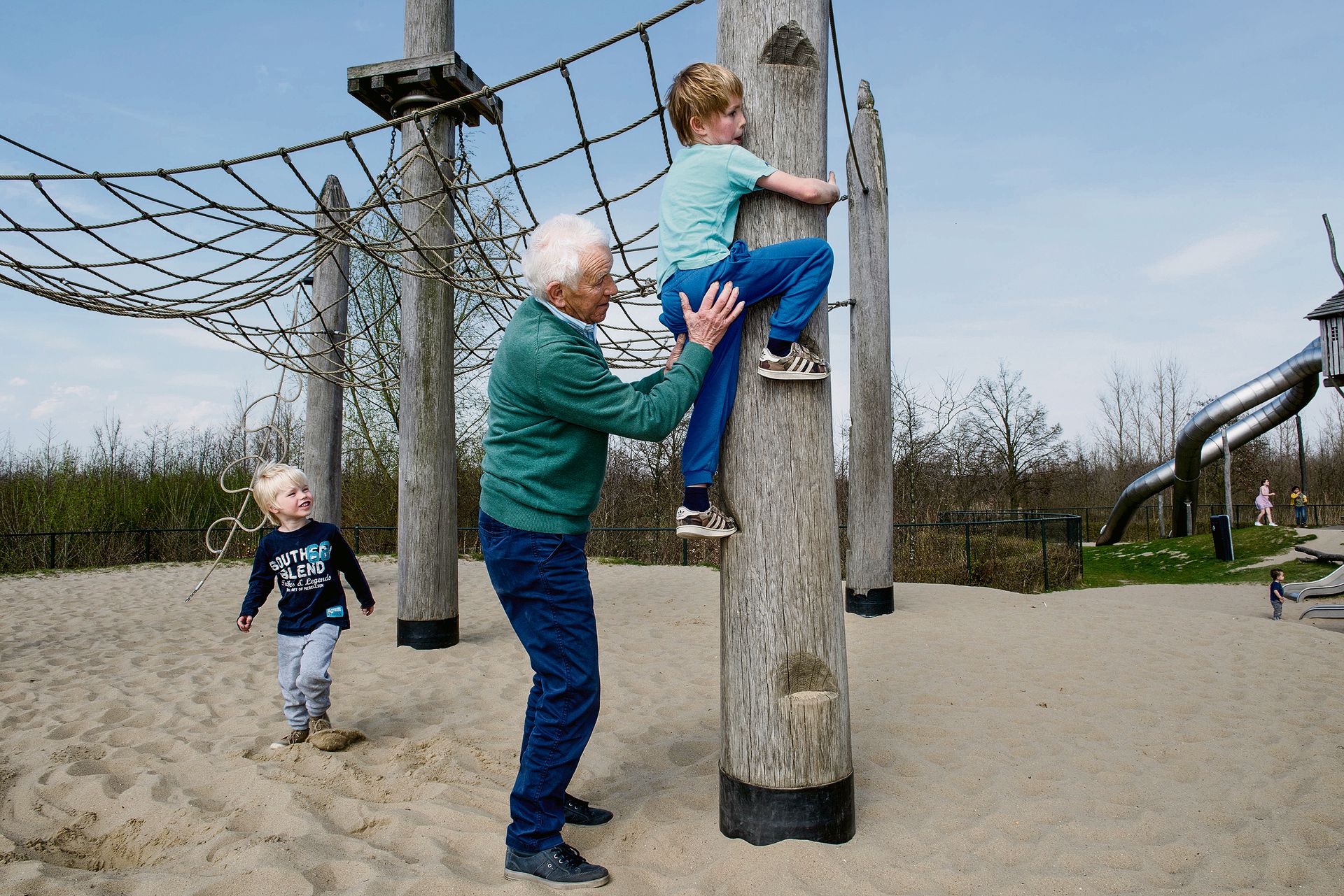 Advies: laat kind met zakmes spelen - NRC