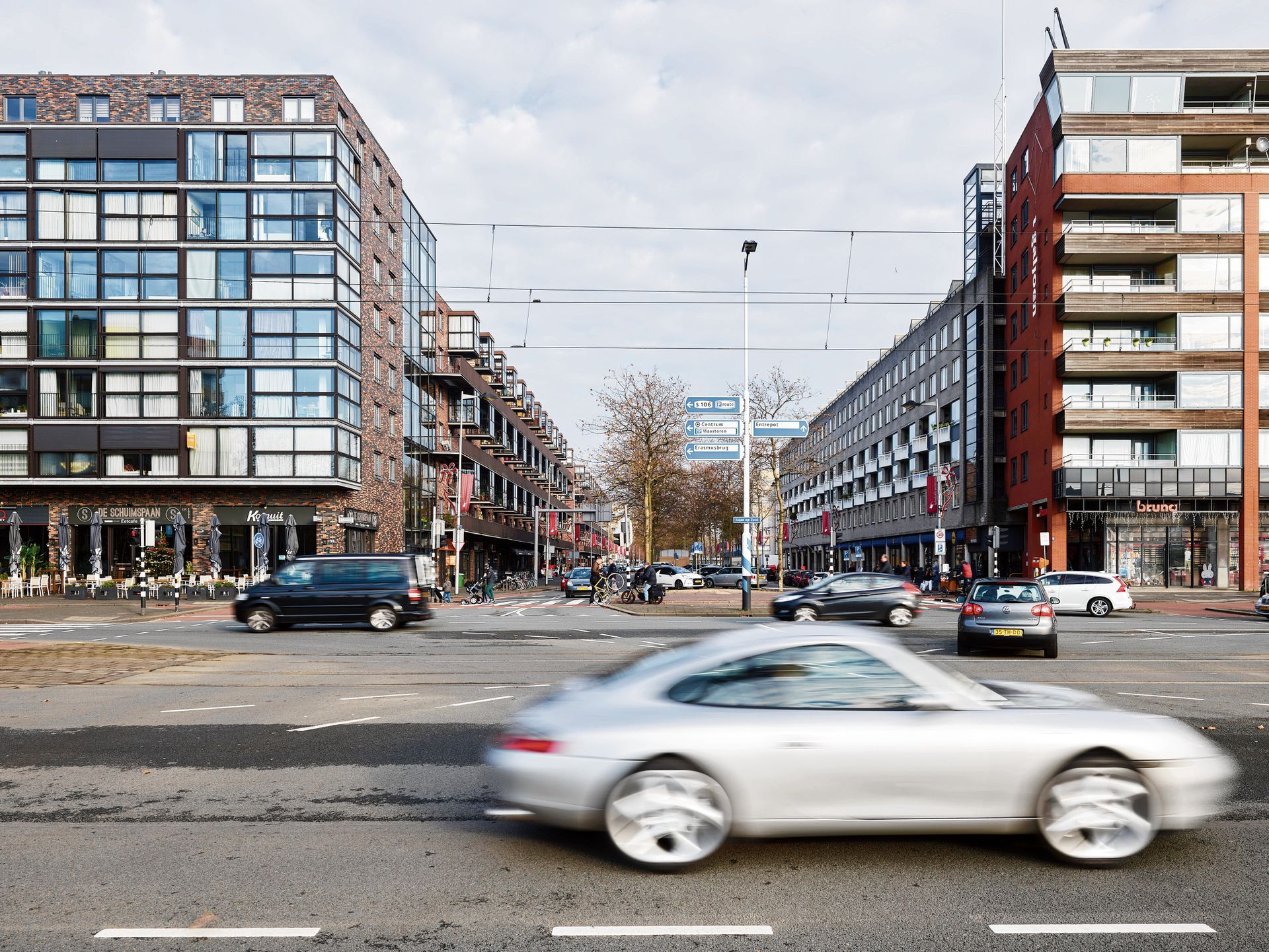 Hoe dwing je Rotterdammers langzamer te rijden? Door de snelheidsgrens ...