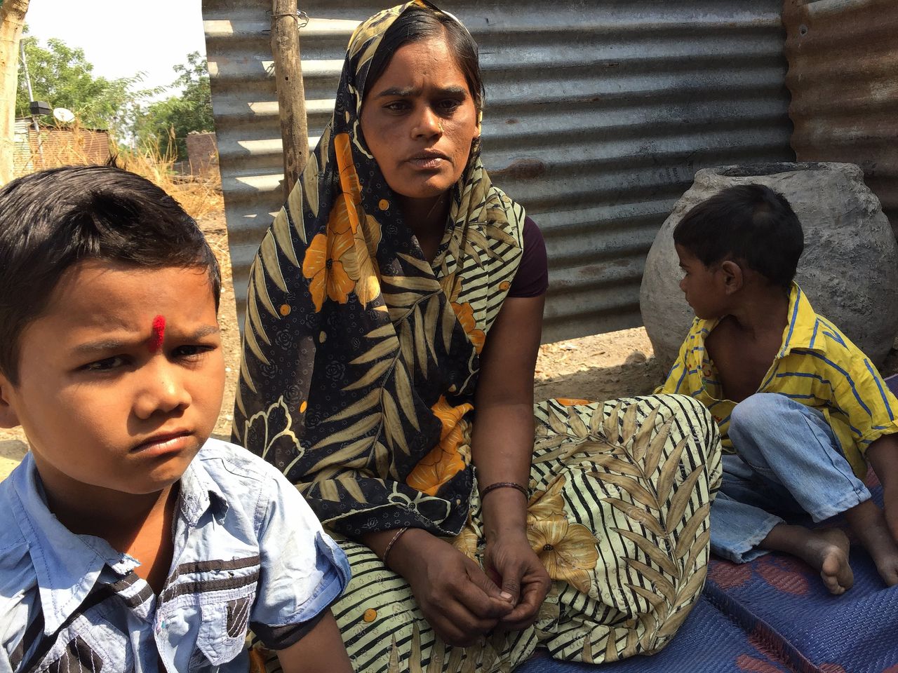 Droogte en schulden: boer Ram zag alleen in de strop een uitweg - NRC