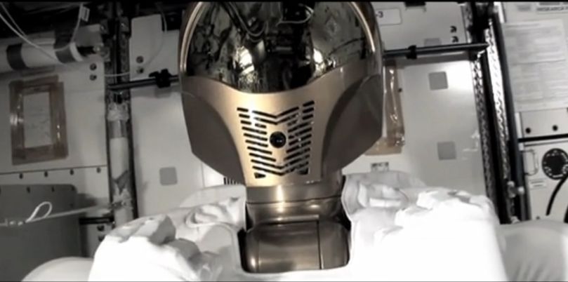 Geweldige korte film: Robbie, de oude robot die alleen over is - NRC